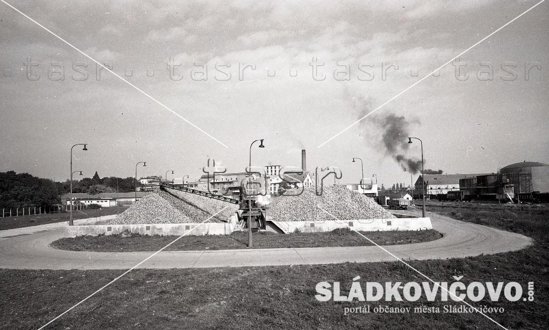Spomienky na slávny cukrovar v Sládkovičove 2. časť | Sládkovičovo.COM